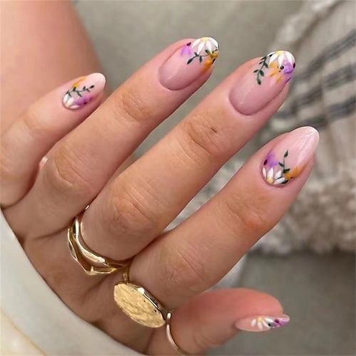 Frenchy Flower Nails – Nior Nails